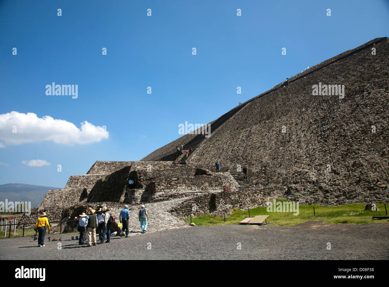 Pyramid of the Sun at Teotihuacan in Mexico Stock Photo - Alamy