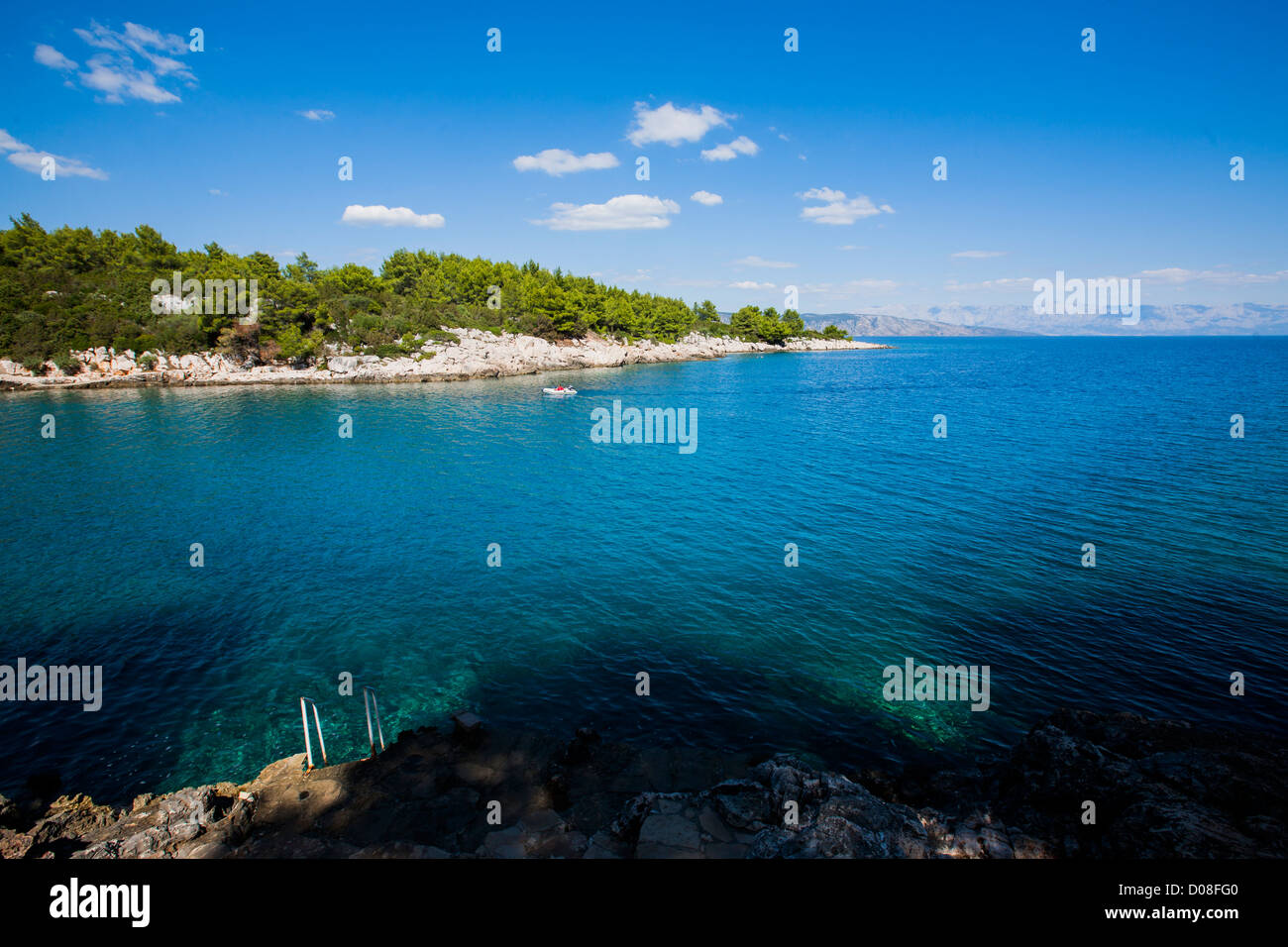 Harbor town on island hi-res stock photography and images - Alamy
