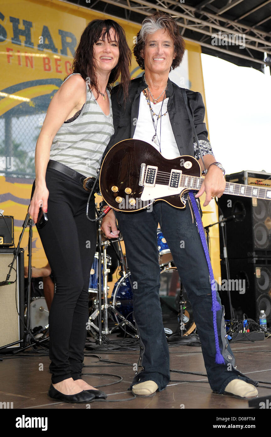 Joe Perry and Juliette Lewis the Miami Dolphins Celebrity Orange Carpet ...