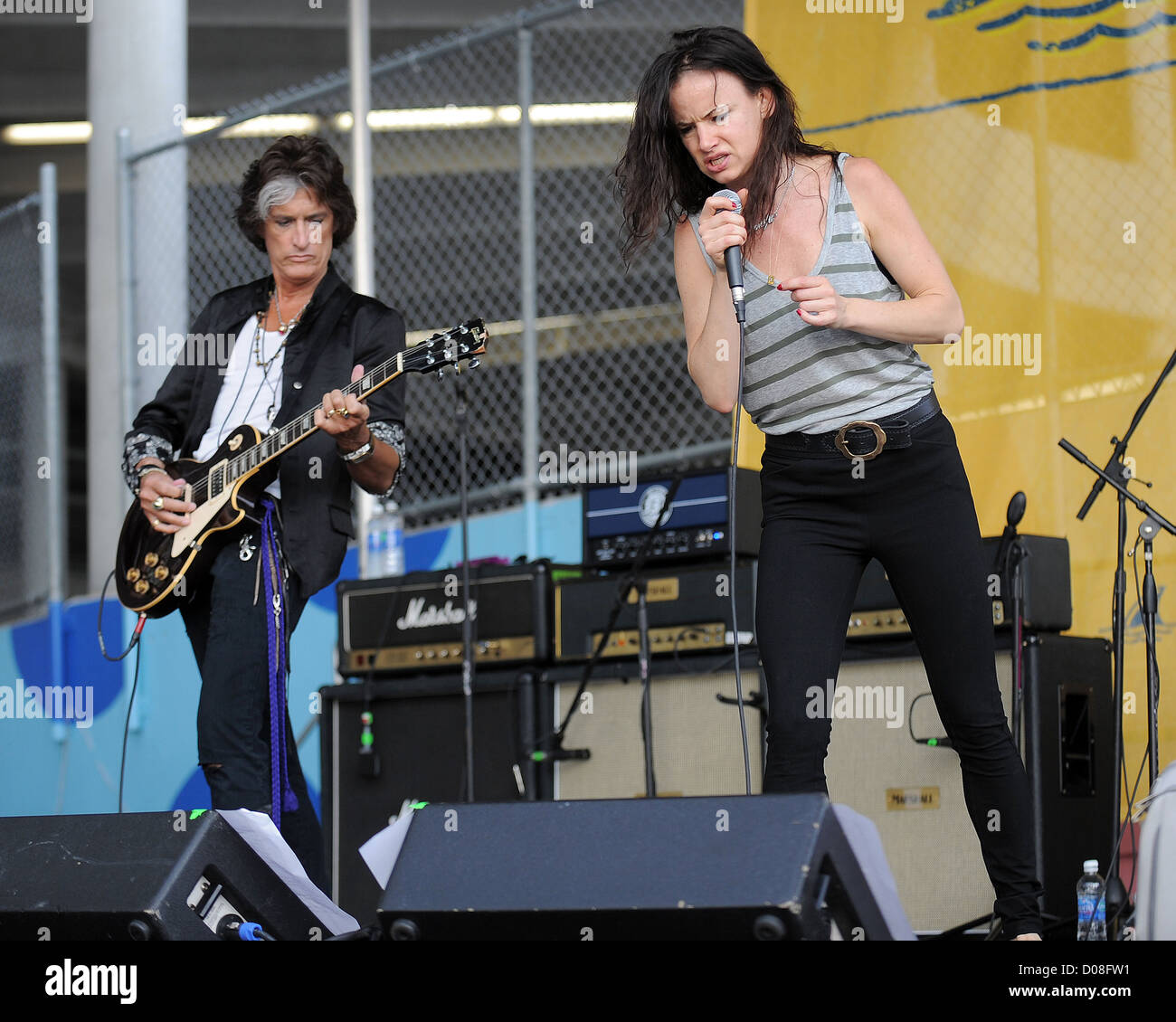 Joe Perry and Juliette Lewis the Miami Dolphins Celebrity Orange Carpet ...