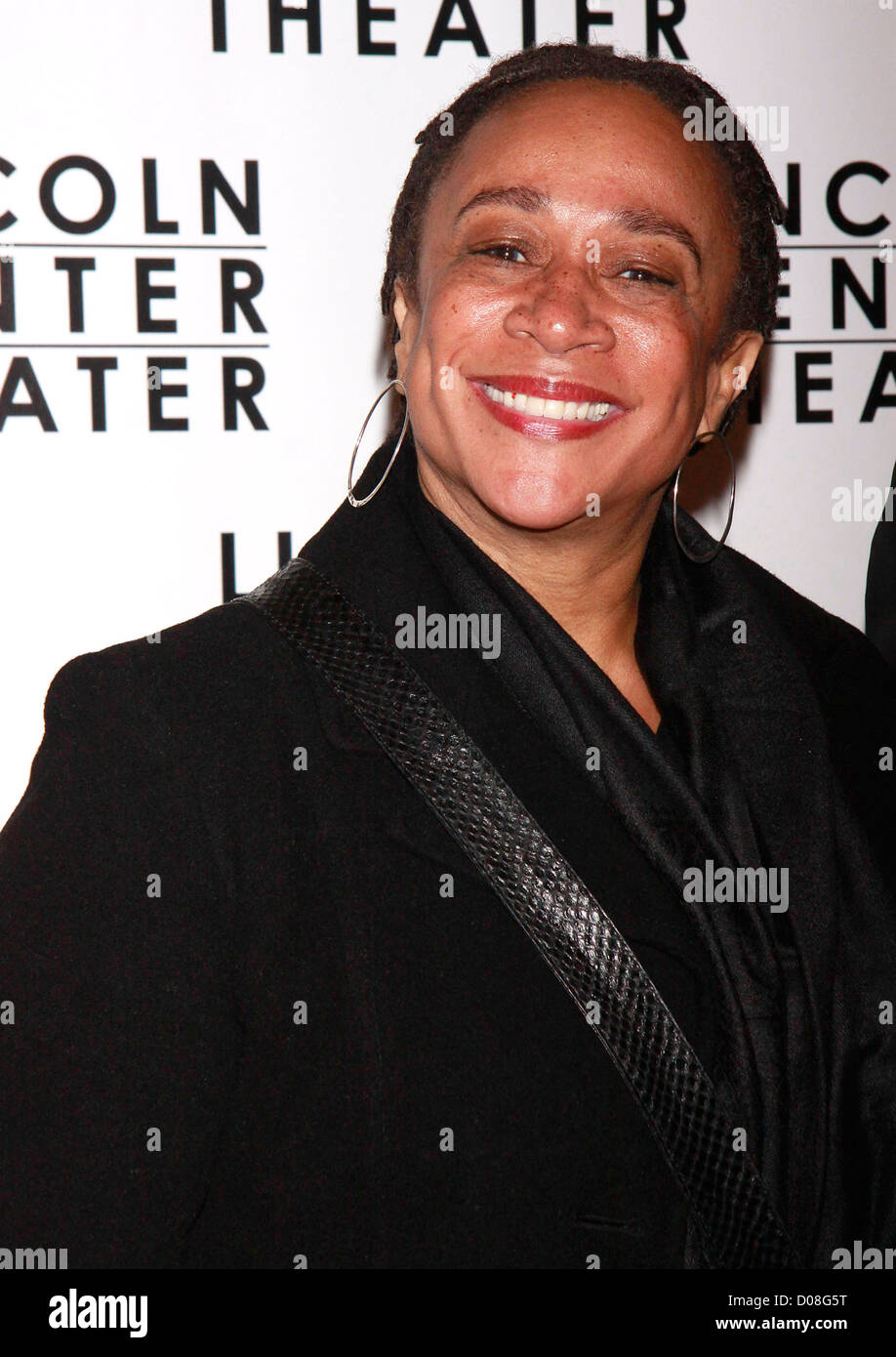 S epatha merkerson hi-res stock photography and images - Alamy