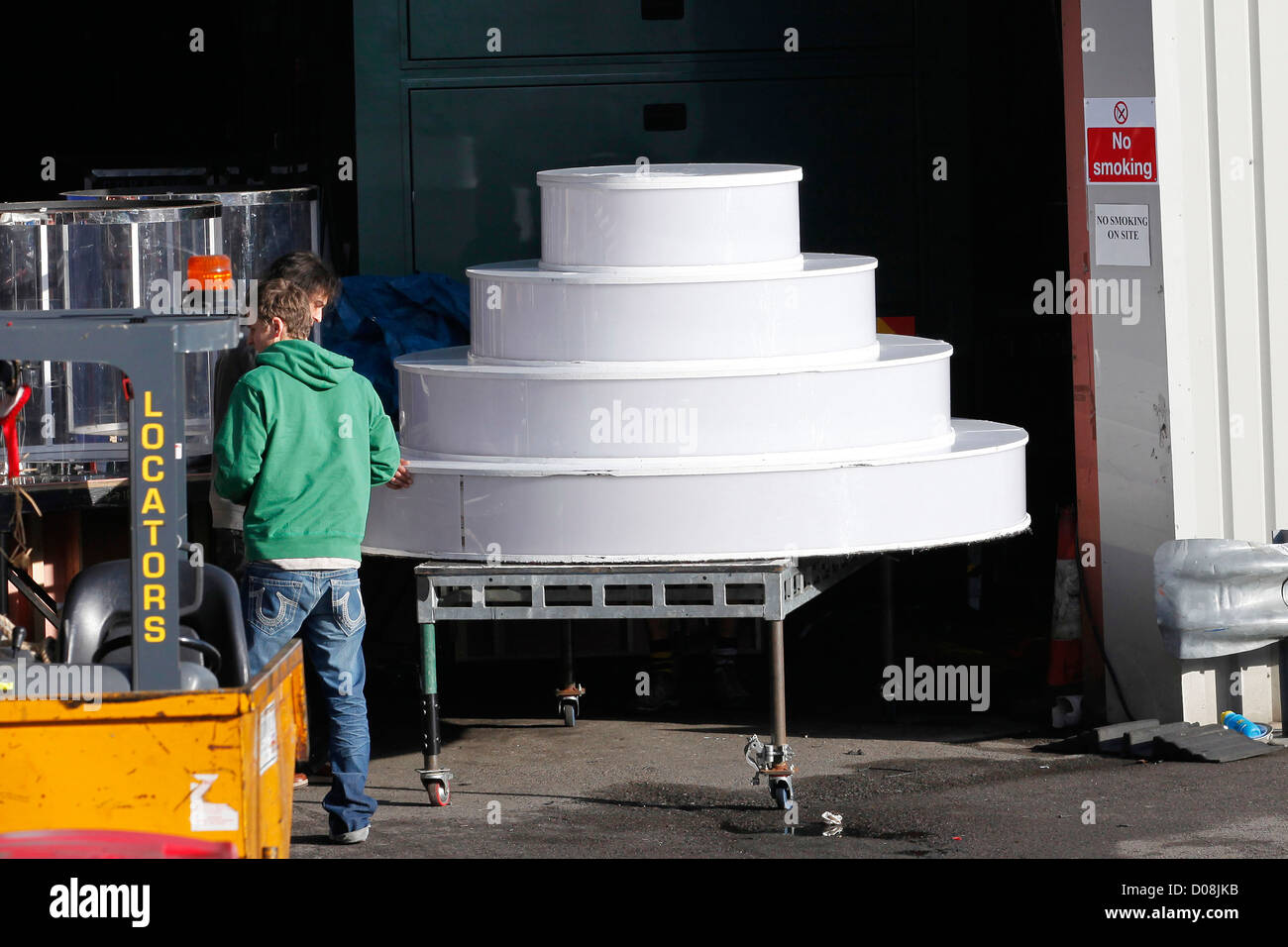 Stage prop hi-res stock photography and images - Alamy