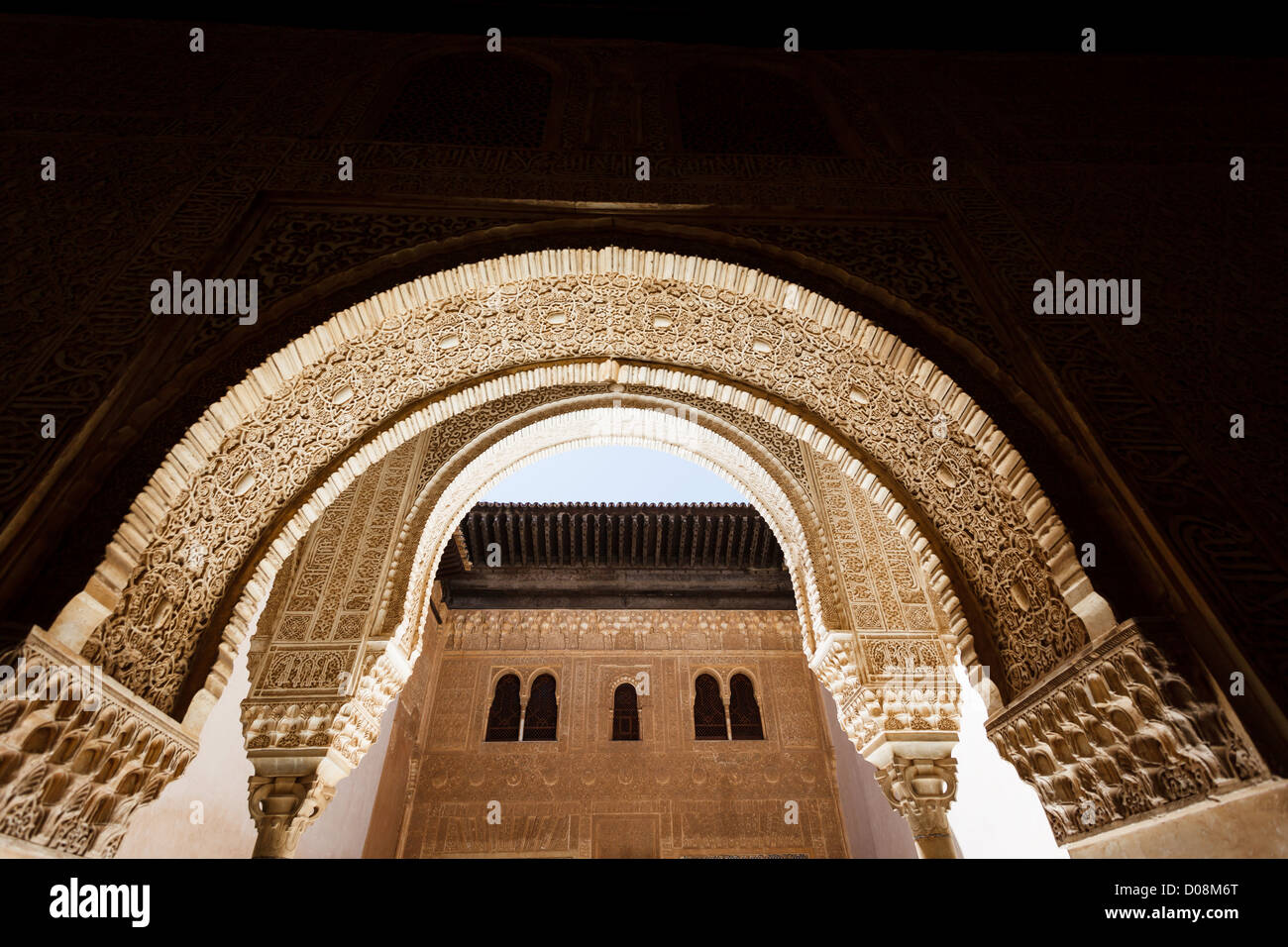 Entry arch hi-res stock photography and images - Alamy