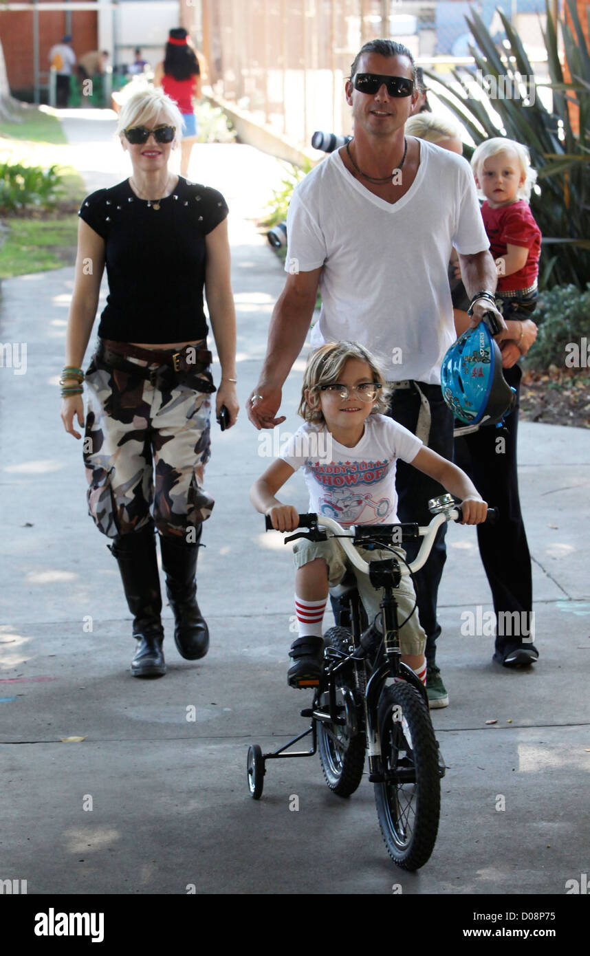 Gwen Stefani and Gavin Rossdale take sons Zuma and Kingston to a park ...