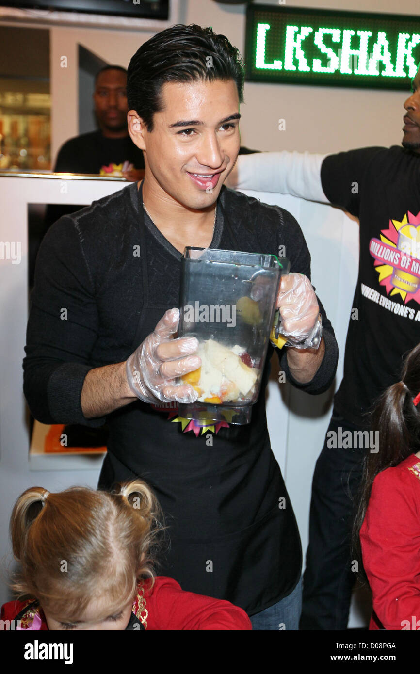 Mario Lopez visits Millions of Milkshakes, he concocts a custom shake ...
