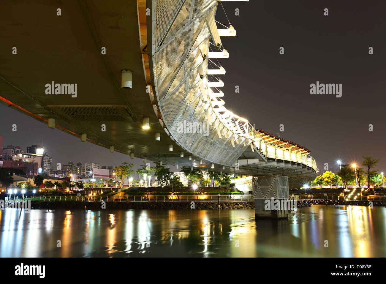 bridge at night Stock Photo - Alamy
