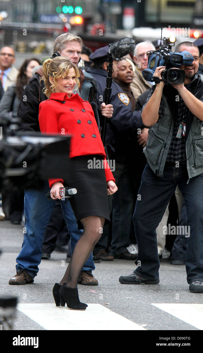Kyra Sedgwick shooting on location for 'Man on a Ledge' at the ...