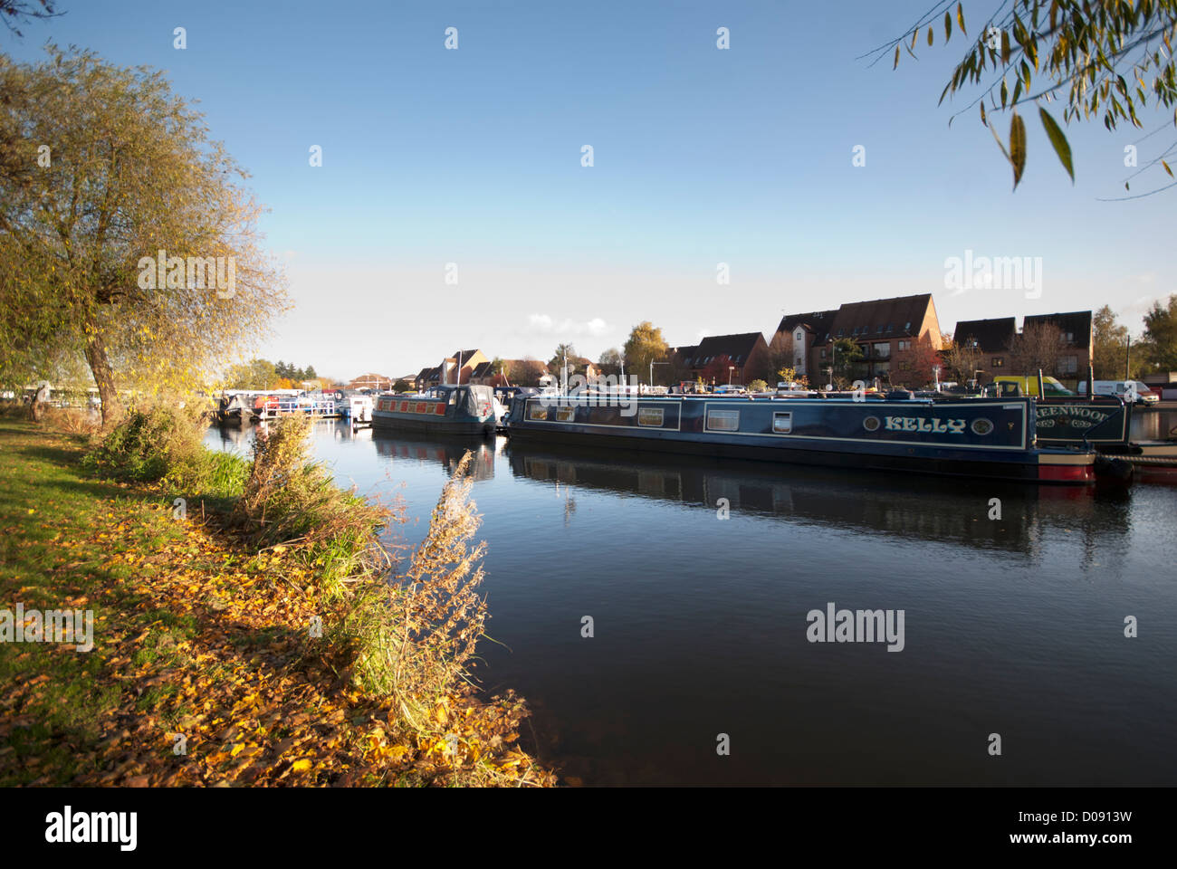 Narrow boats in Castle Marina, Nottingham, England, UK Stock Photo - Alamy