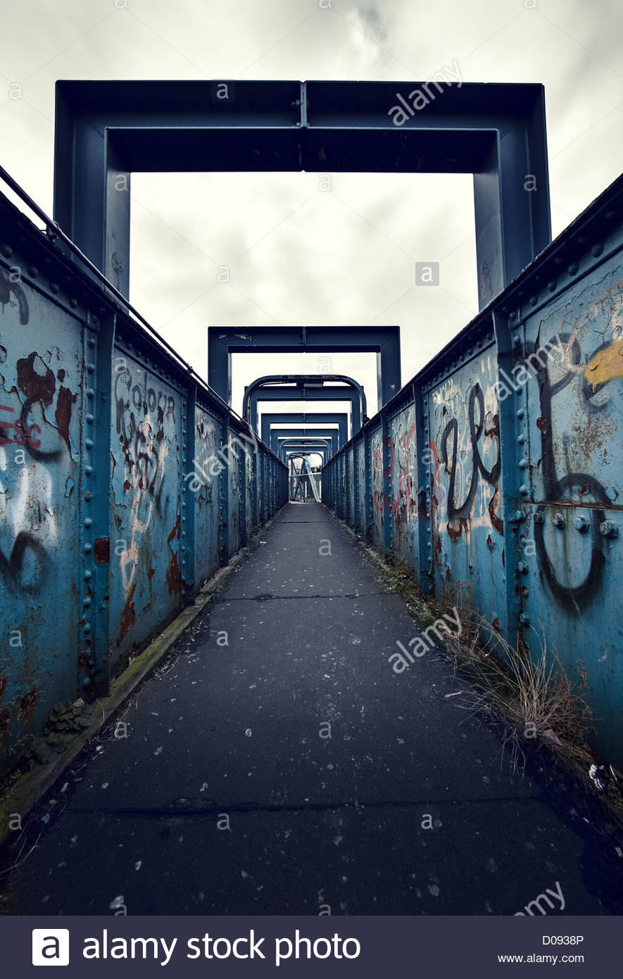 Rusty Steel Girder Bridge Stock Photos & Rusty Steel Girder Bridge ...
