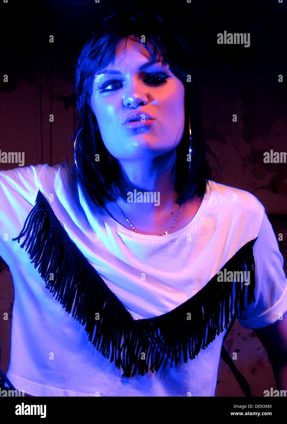 Jessie J performs live at XOYO London, England - 11.11.10 Hayley ...