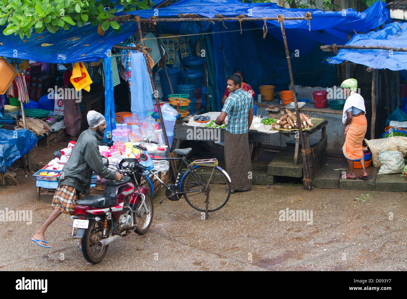 THE MARKET IN PARAVUR KERALA SOUTHERN INDIA ASIA Stock Photo - Alamy