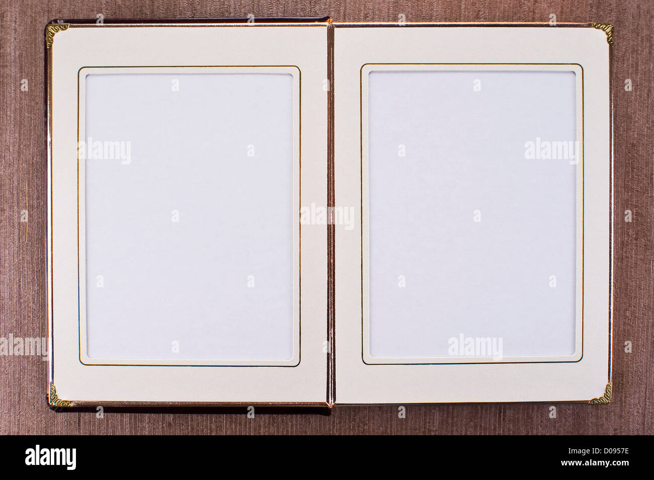 Book pages texture hi-res stock photography and images - Alamy