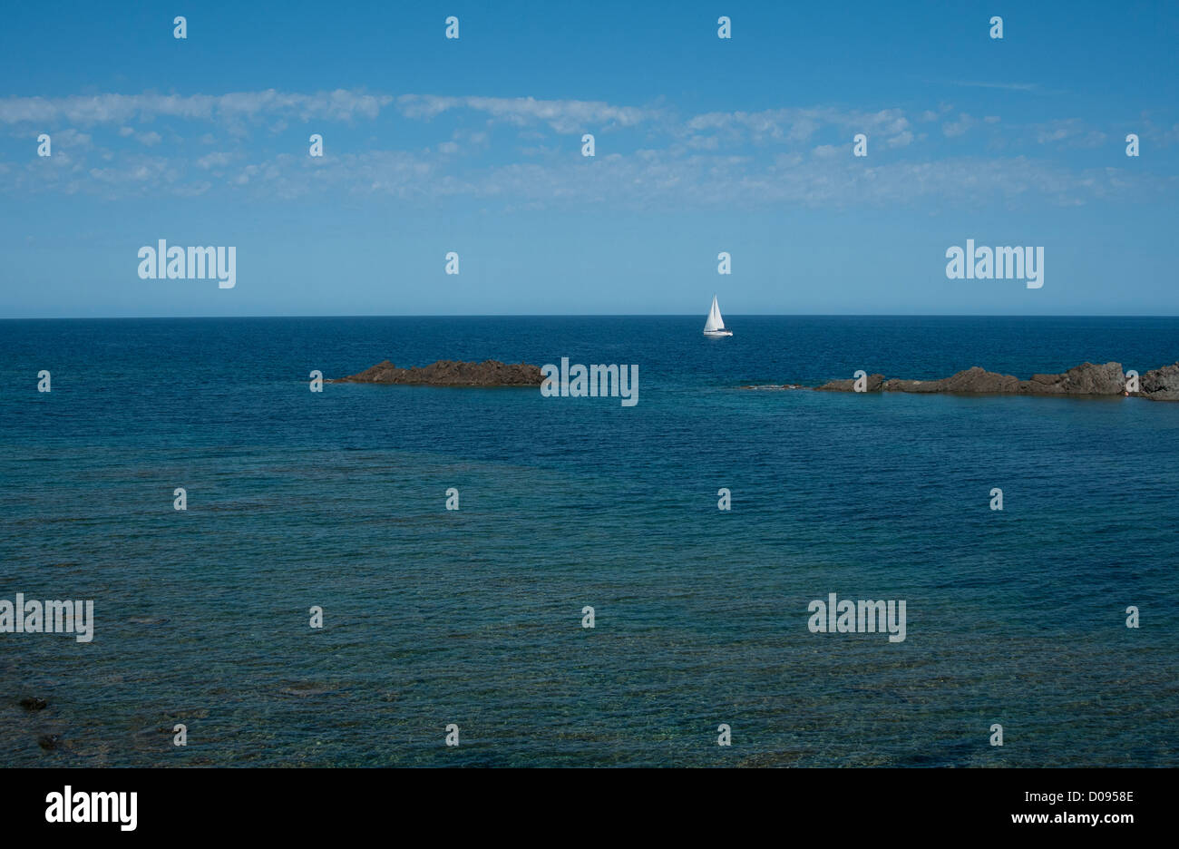 Coastal sailing hi-res stock photography and images - Alamy