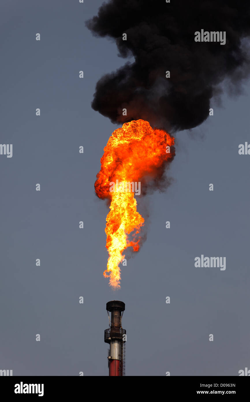 Black smoke fire hi-res stock photography and images - Alamy