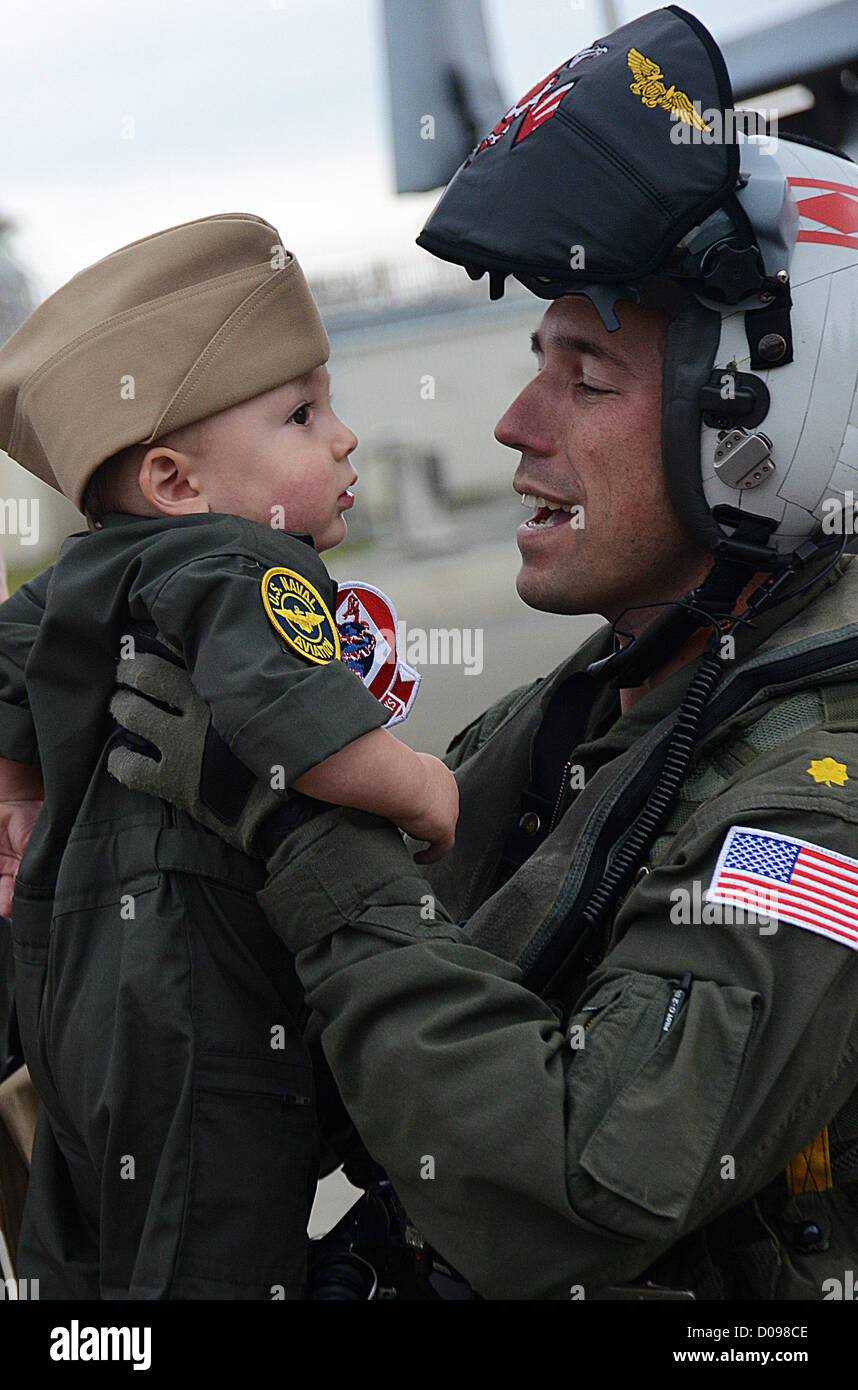 Strike fighter squadron vfa 102 diamondbacks hi-res stock photography ...