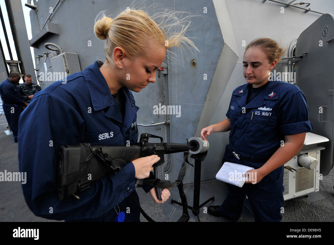 Gunners mate 2nd class cassi waddell hi-res stock photography and ...