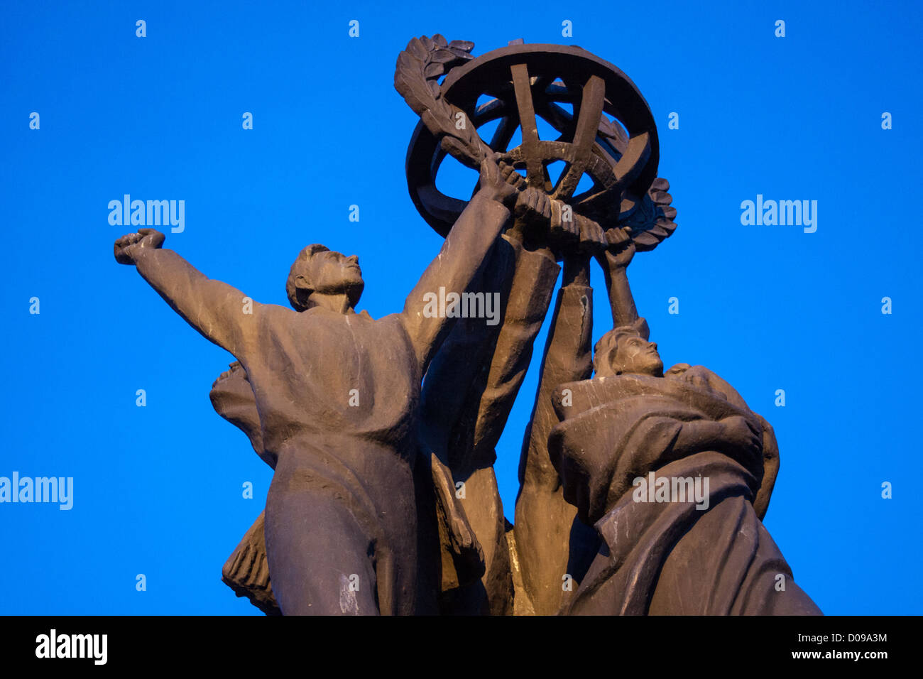 SCULPTURE GIVEN BY RUSSIA TO FINLAND IN THE SILTASAARI NEIGHBOURHOOD ...