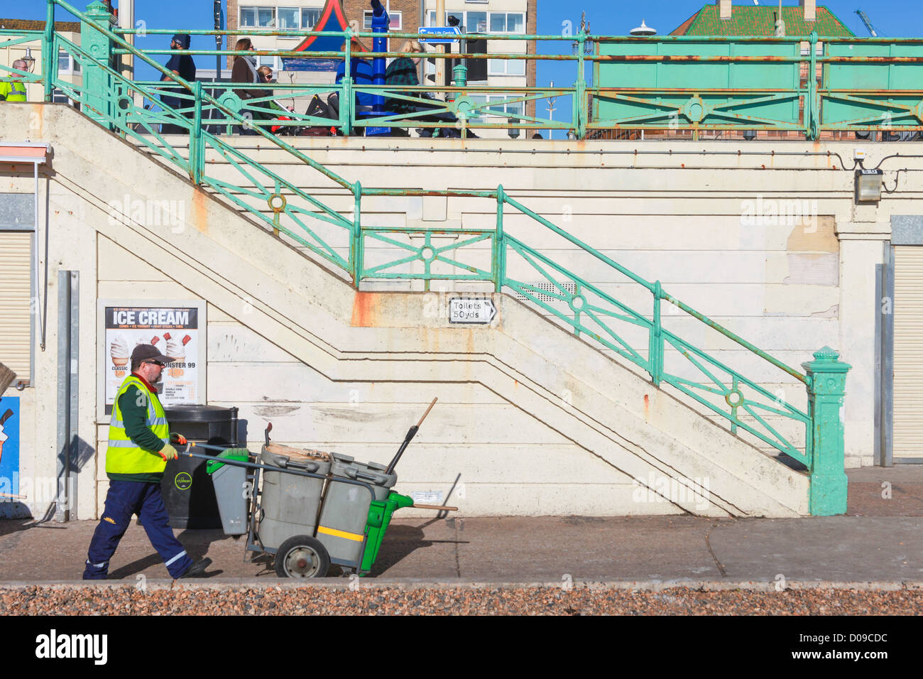 Bin men brighton hi-res stock photography and images - Alamy