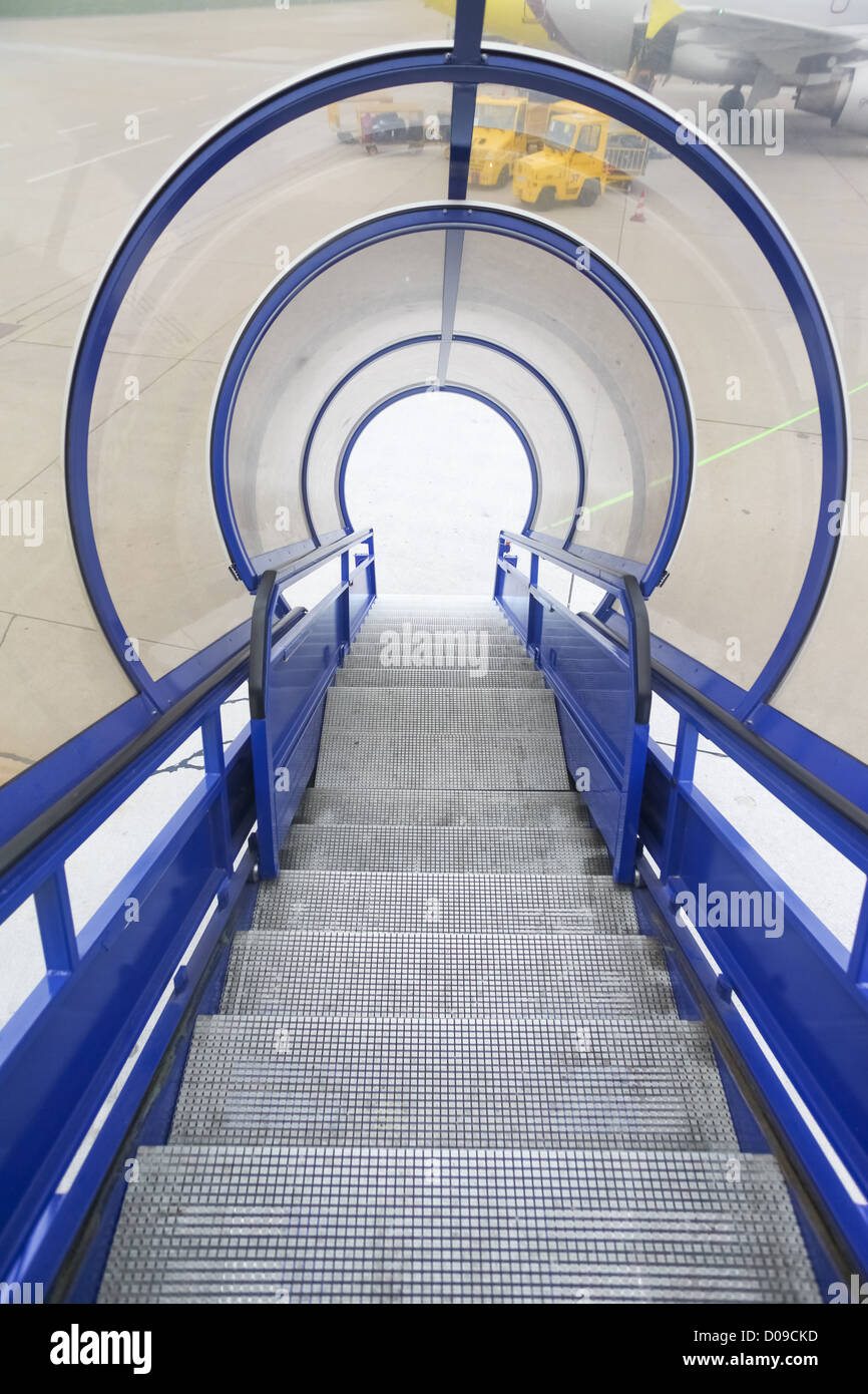 Ramp stairs hi-res stock photography and images - Alamy