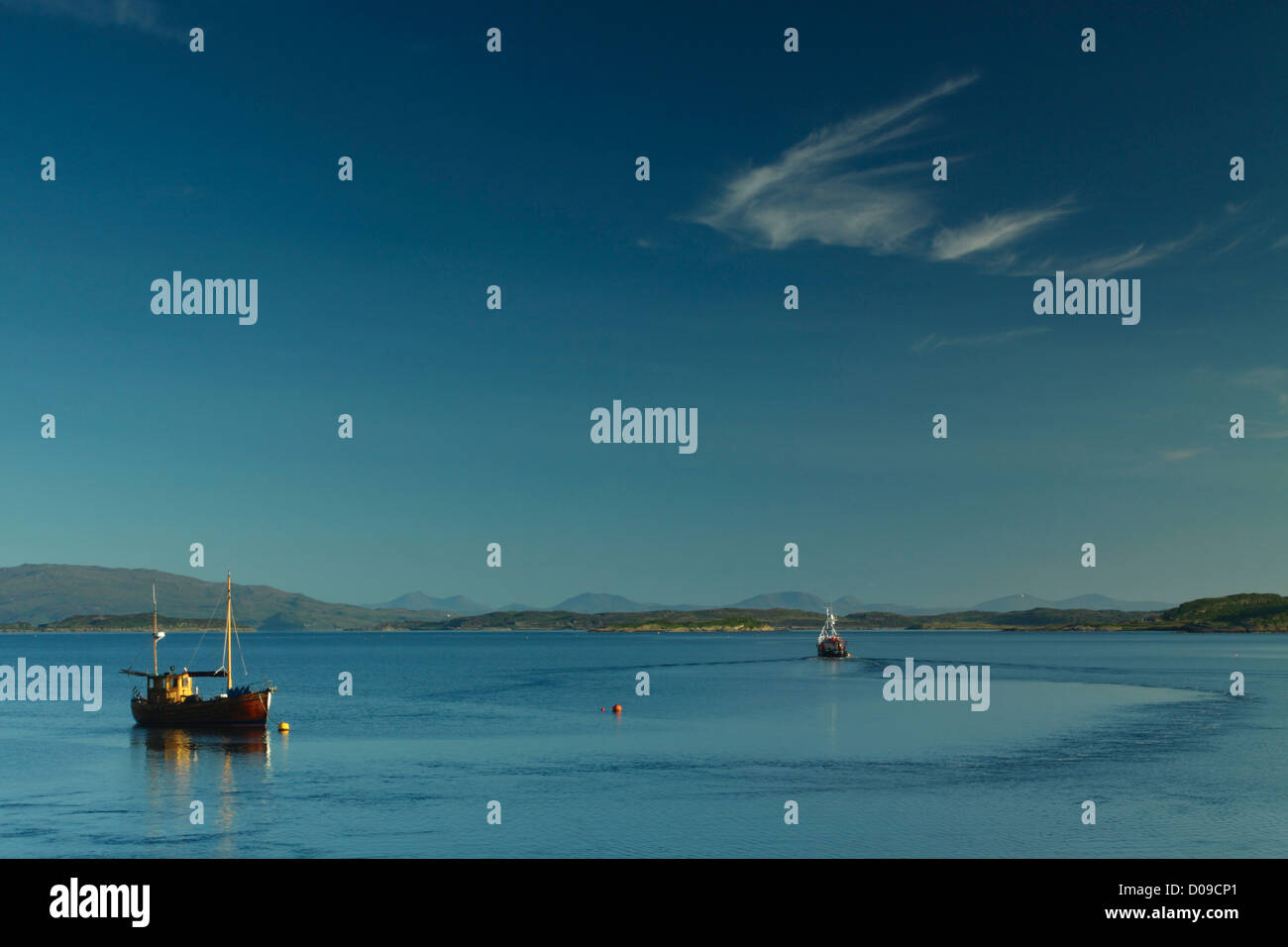 Crinan canal basin hi-res stock photography and images - Alamy