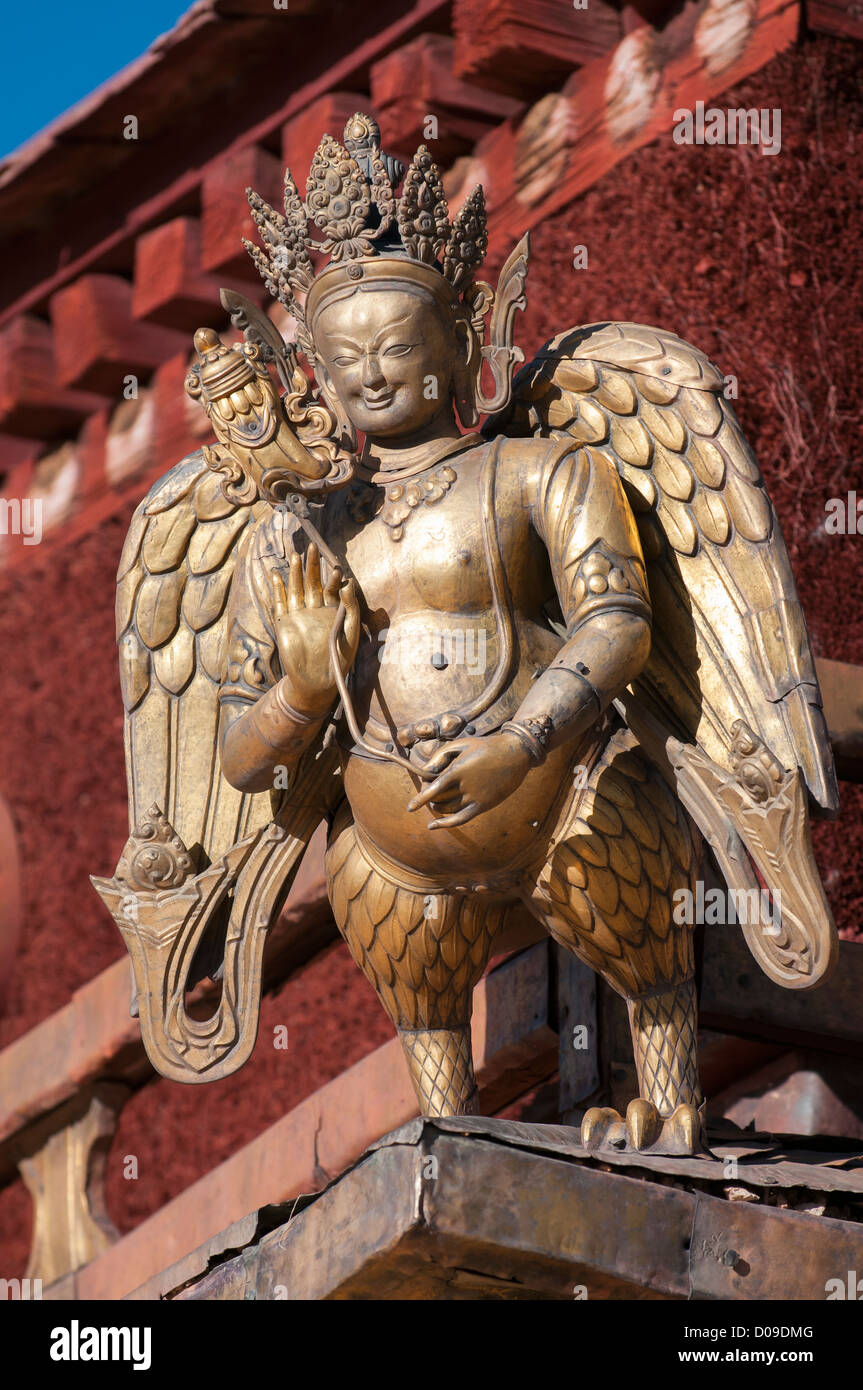 Golden mythical creature on roof of Tibet's most sacred Buddhist temple ...