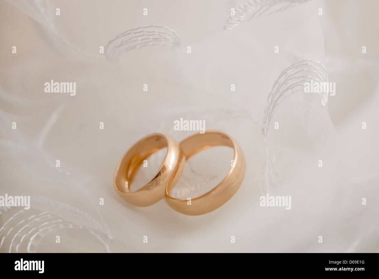 Gold two rings hi-res stock photography and images - Alamy