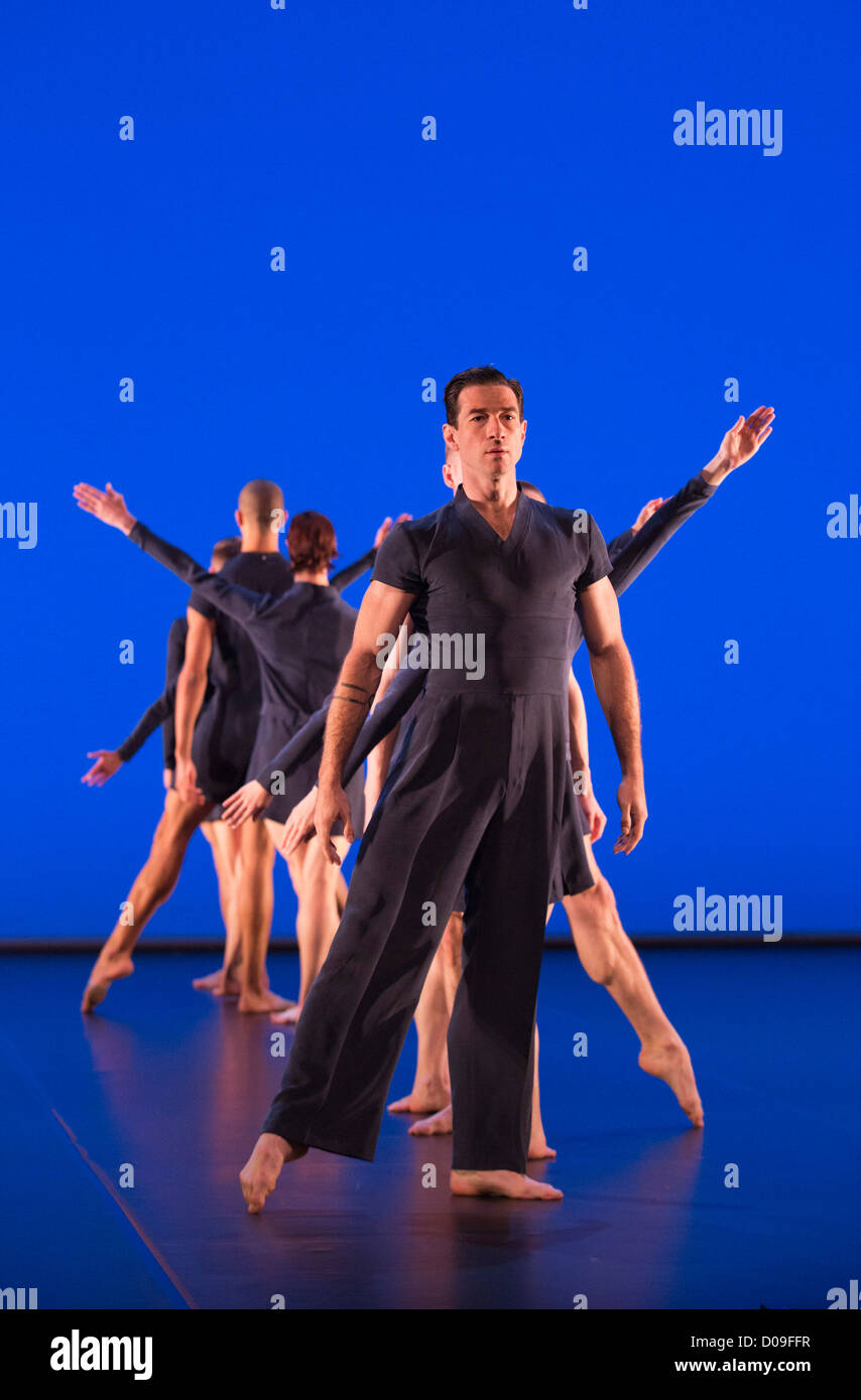 Michael clark dancer hi-res stock photography and images - Alamy