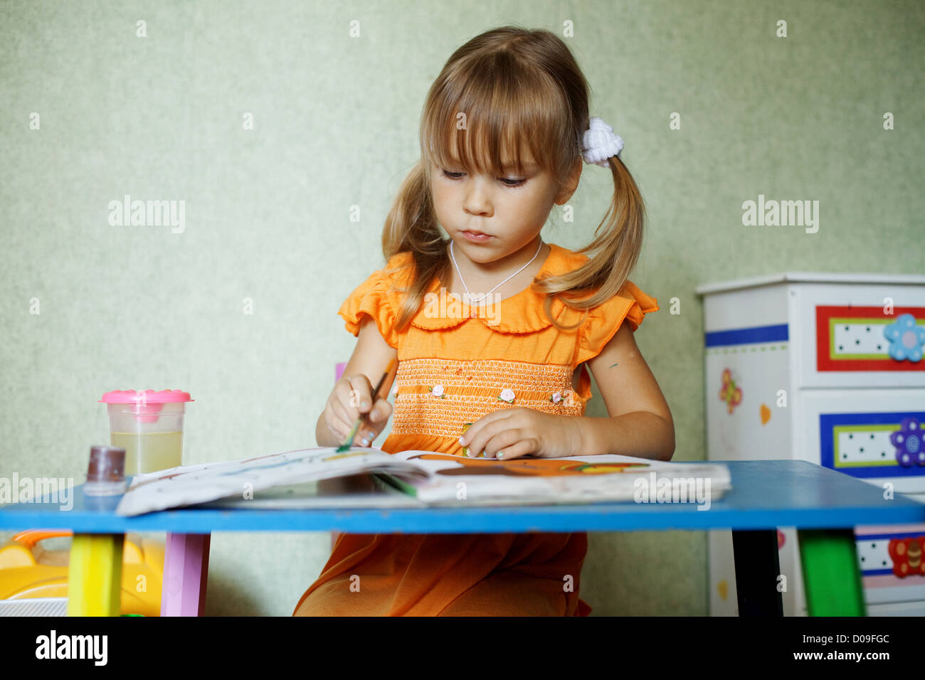 Child drawing at home Stock Photo - Alamy