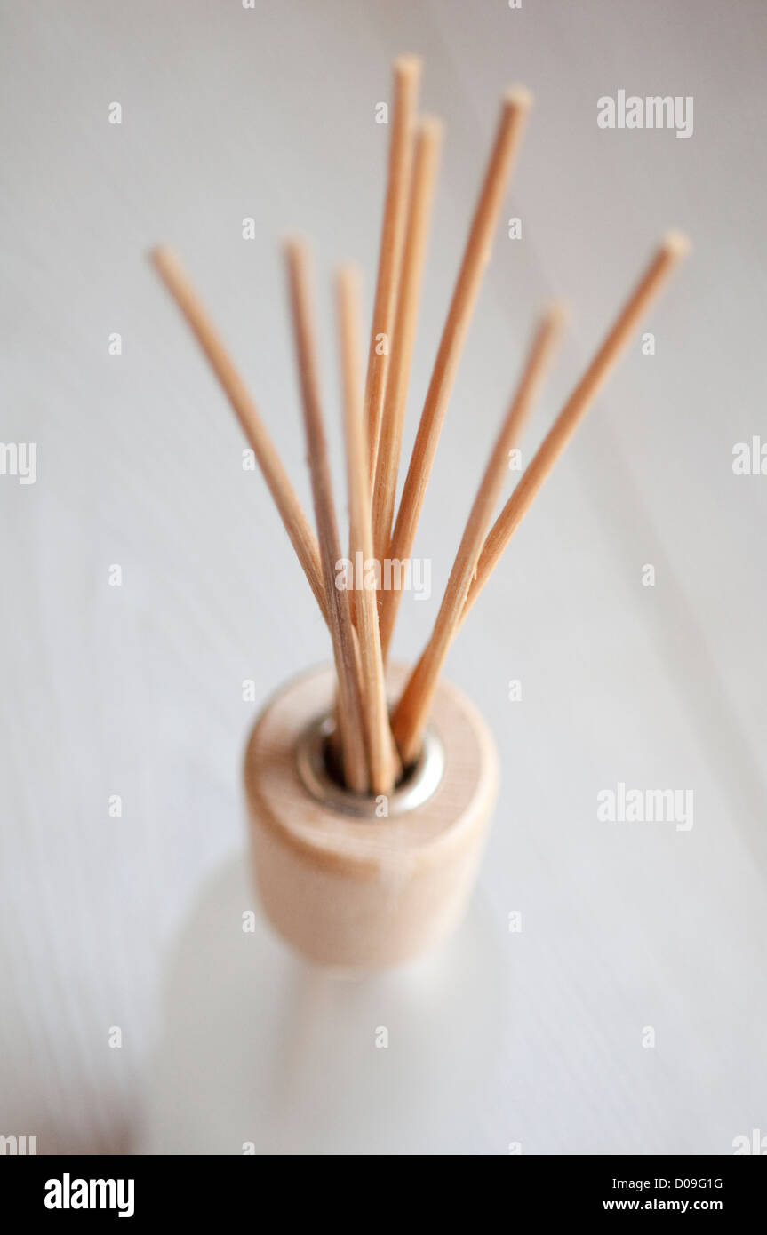 Reed diffuser hi-res stock photography and images - Alamy