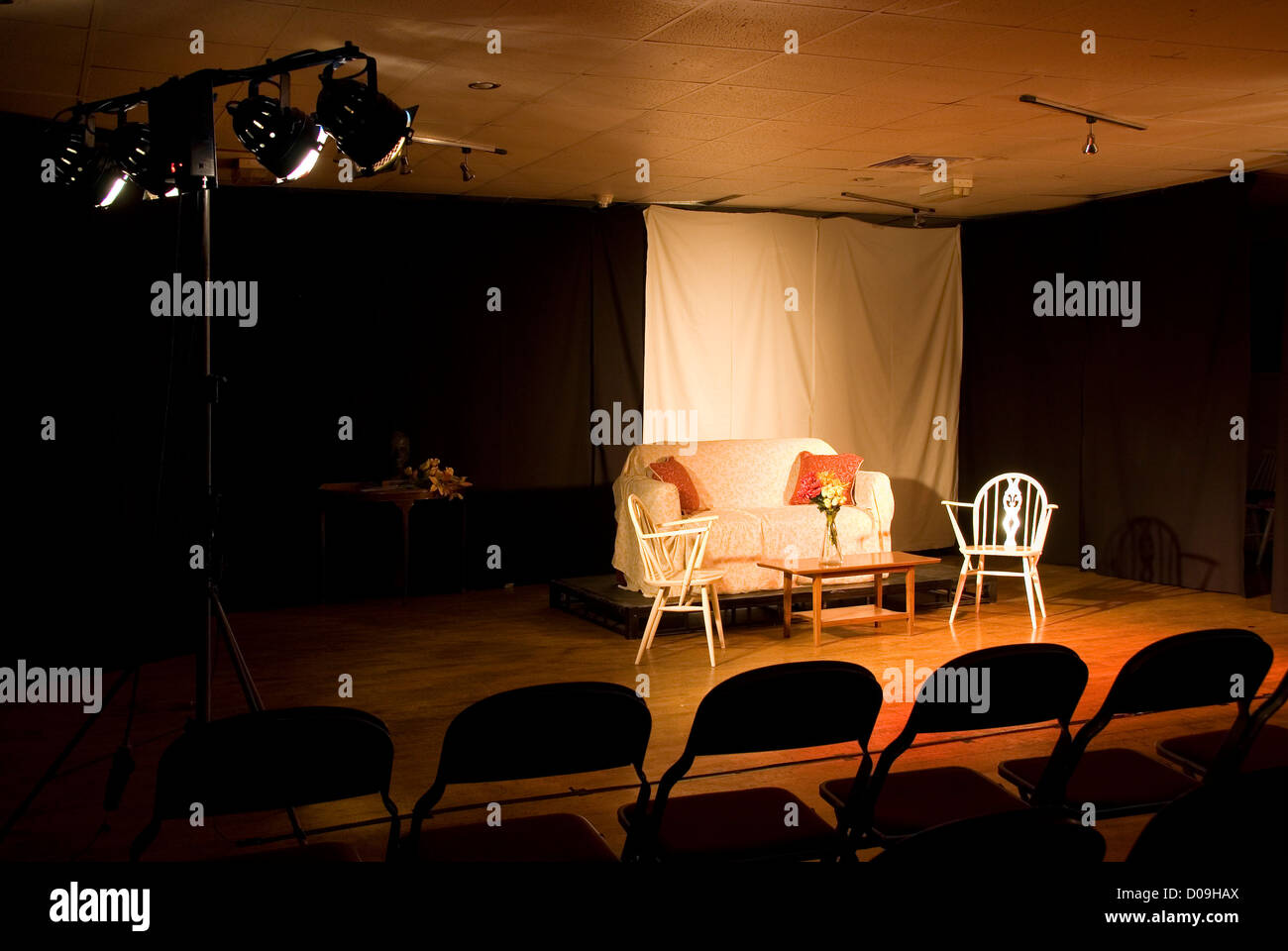 Theatre seating stage hi-res stock photography and images - Alamy