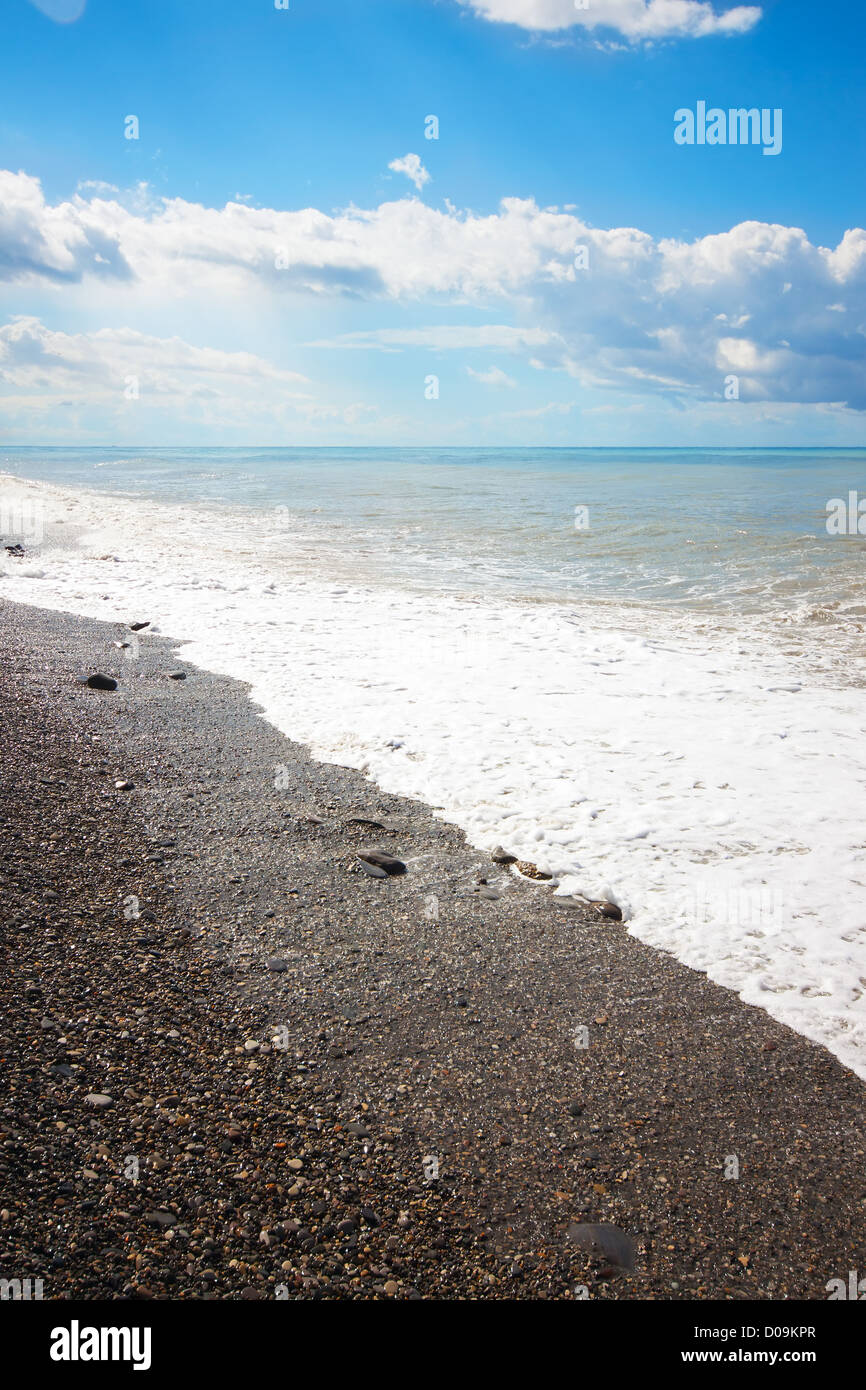 Empty beach and ocean in summertime Stock Photo - Alamy
