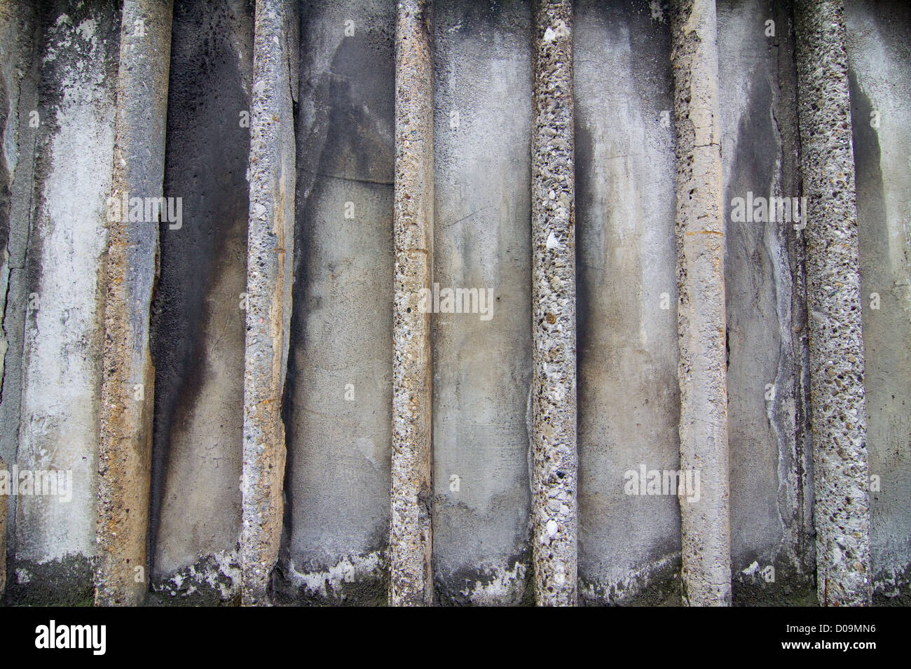 Vertical shot textures patterns hi-res stock photography and images - Alamy