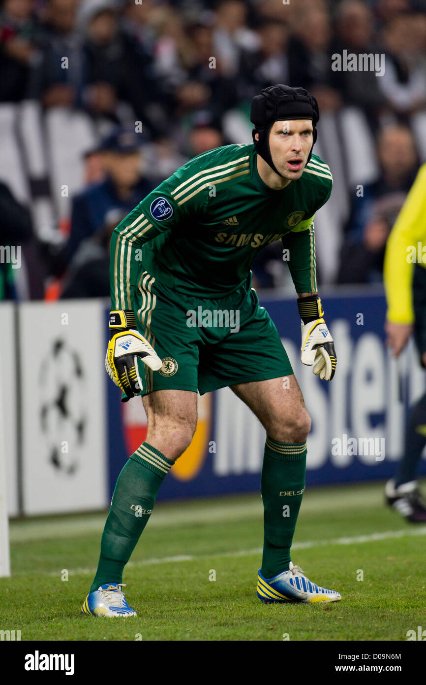 Turin, Italy. 20th November 2012. Petr Cech (Chelsea), NOVEMBER 20 ...