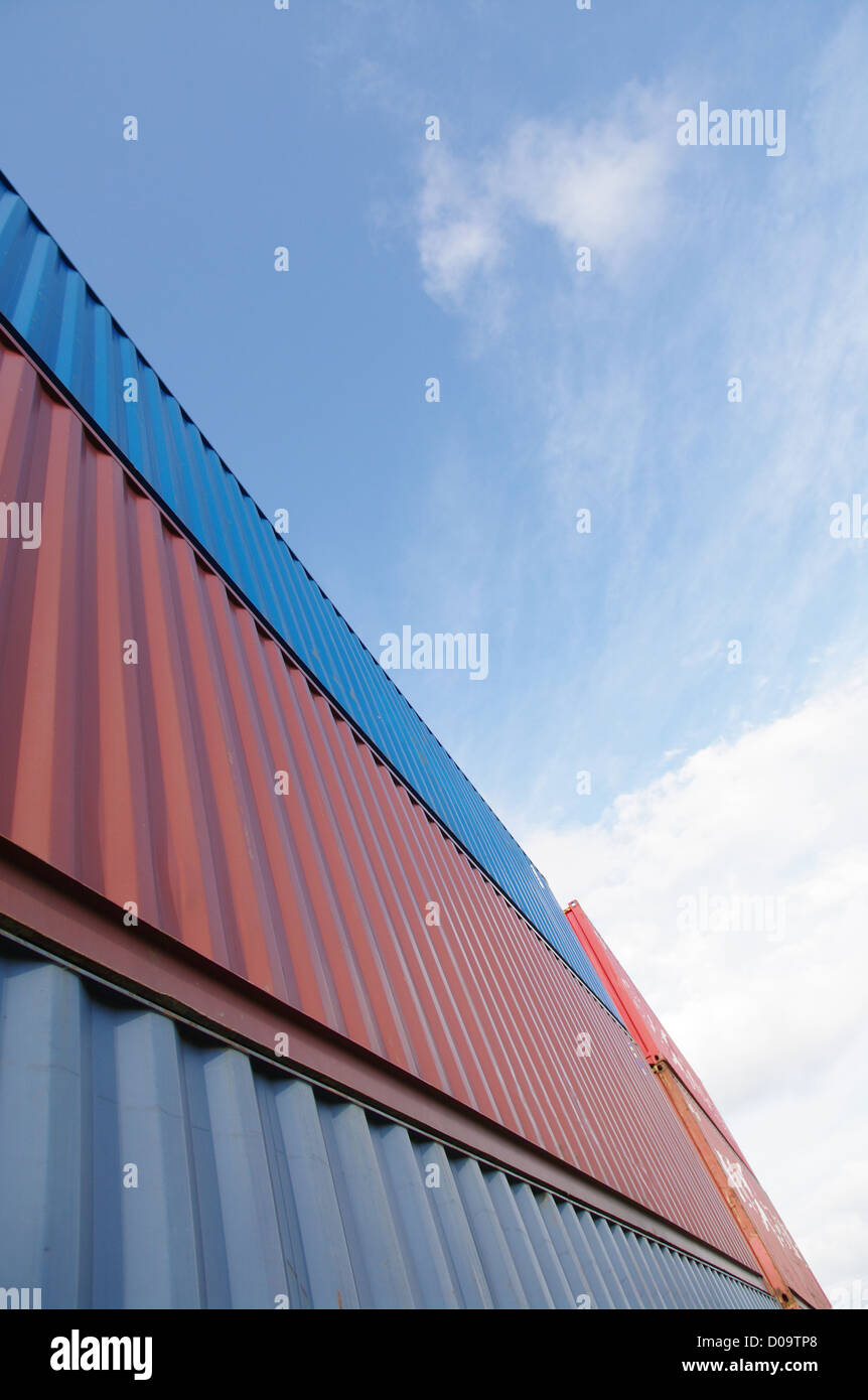 Industrial trailers hi-res stock photography and images - Alamy