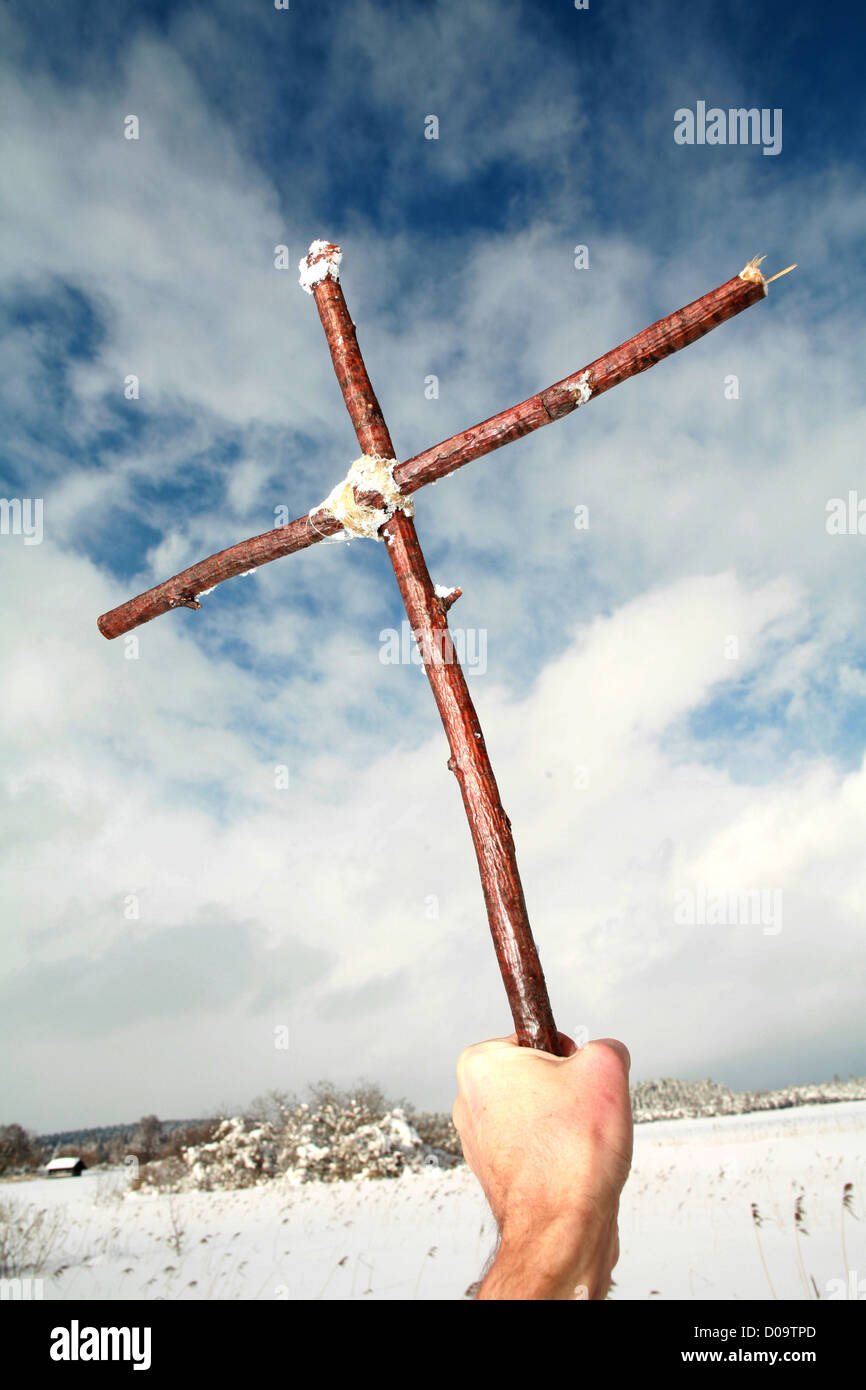 Cross in winterscene Stock Photo - Alamy