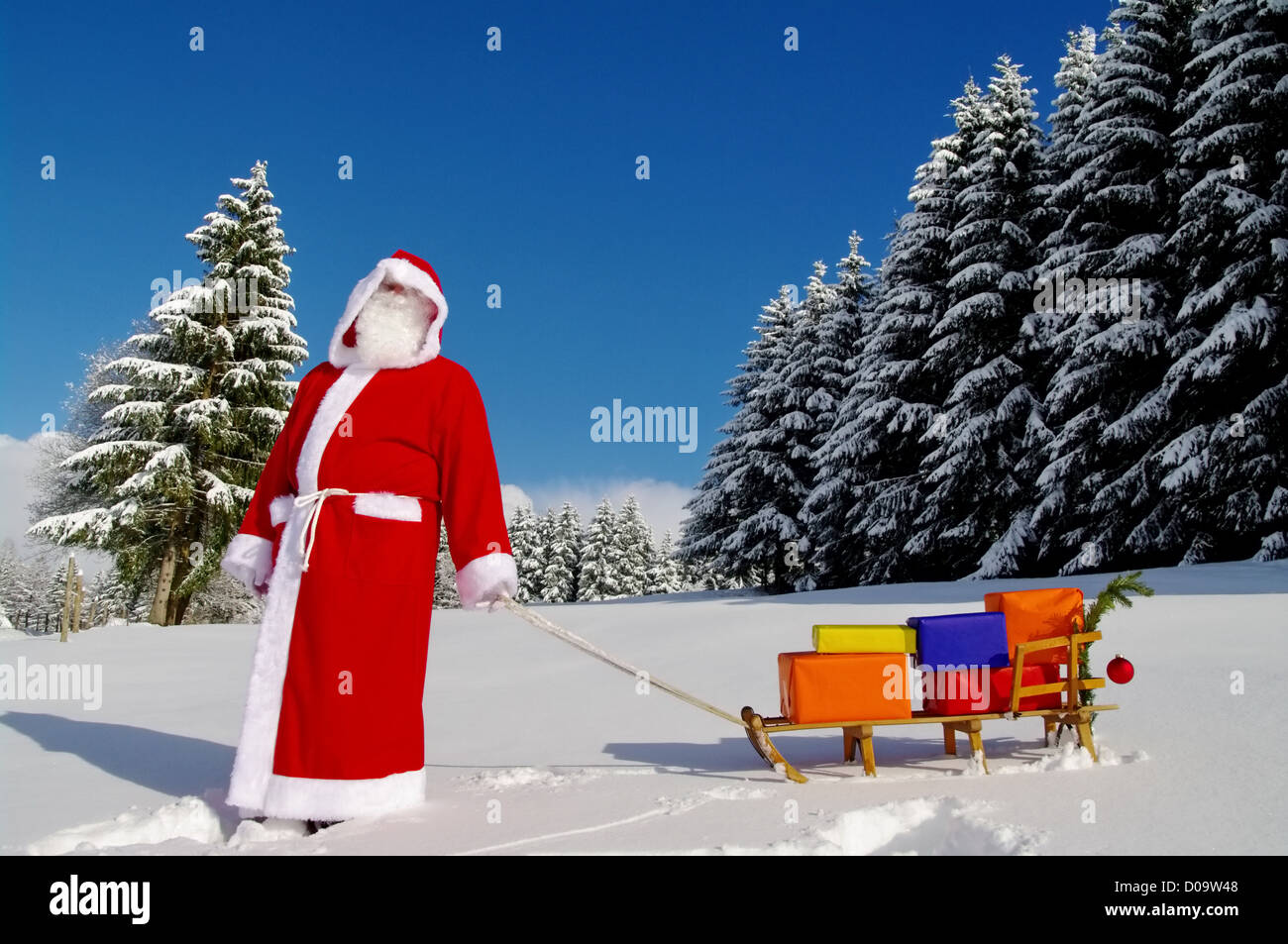 Father christmas sleigh sky hi-res stock photography and images - Alamy