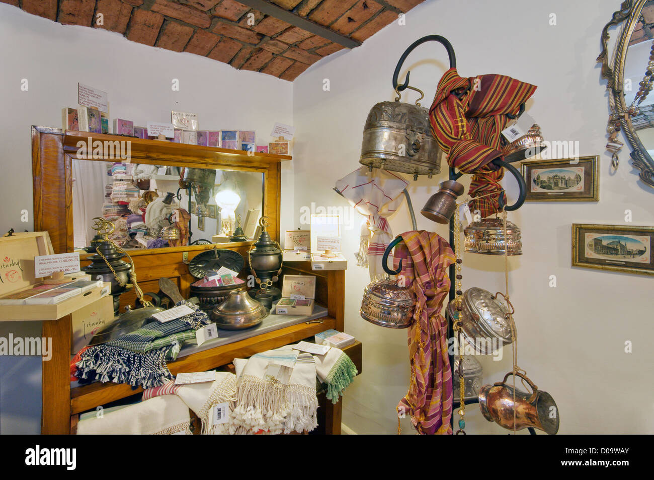 Hammam handcraft shop in Galata Beyoğlu Istanbul Turkey Stock Photo - Alamy