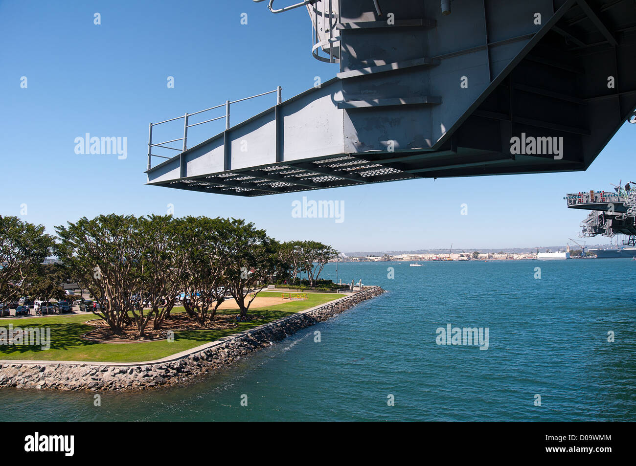 Uss midway museum control tower hi-res stock photography and images - Alamy