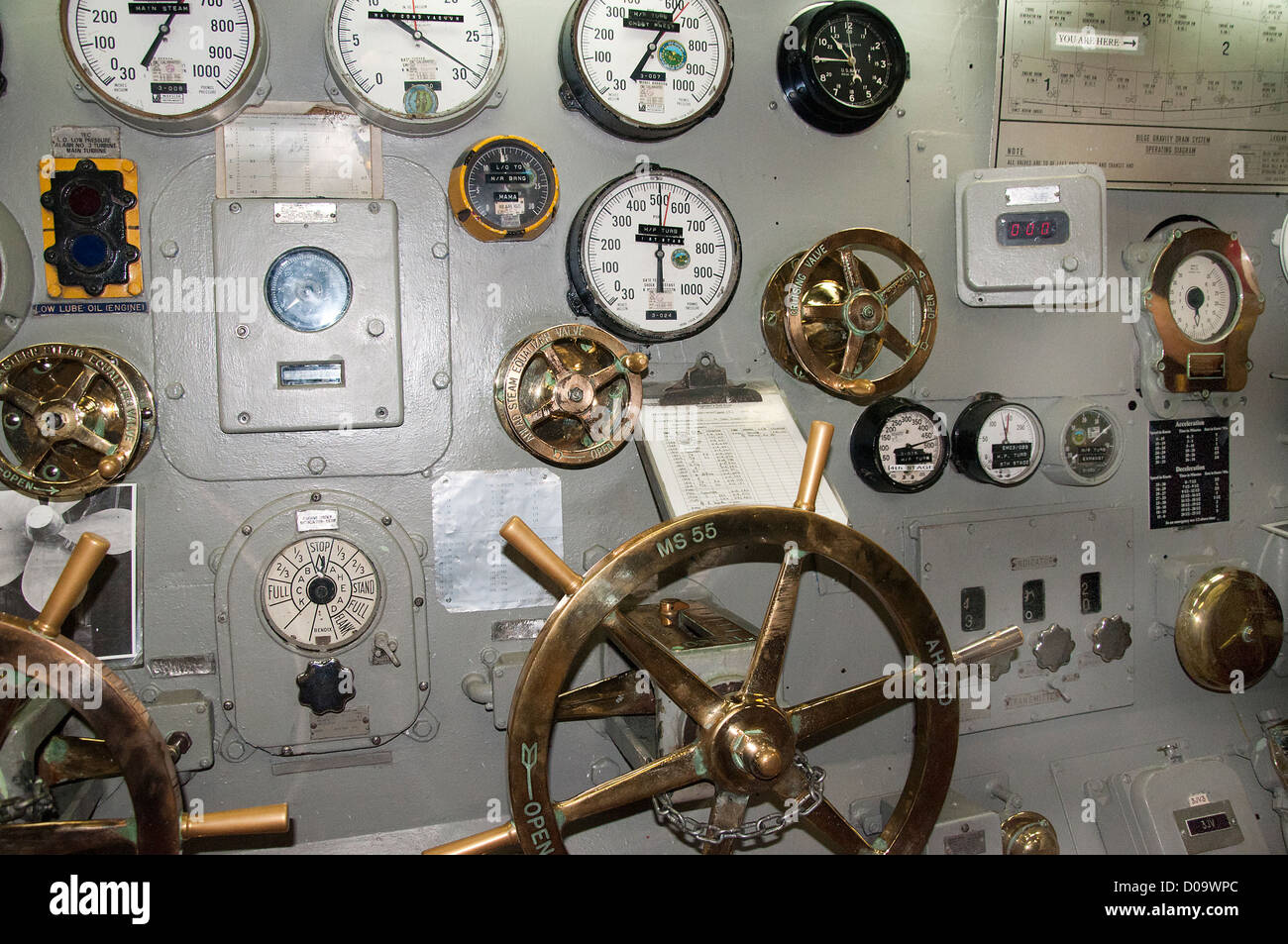 Uss midway museum control tower hi-res stock photography and images - Alamy