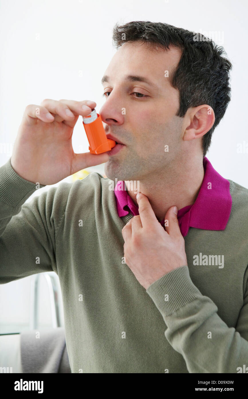 ASTHMA TREATMENT, MAN Stock Photo - Alamy