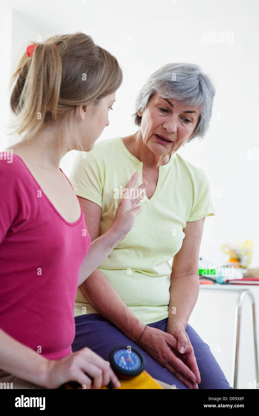 INDEPENDENT NURSE CONTRACTOR Stock Photo - Alamy
