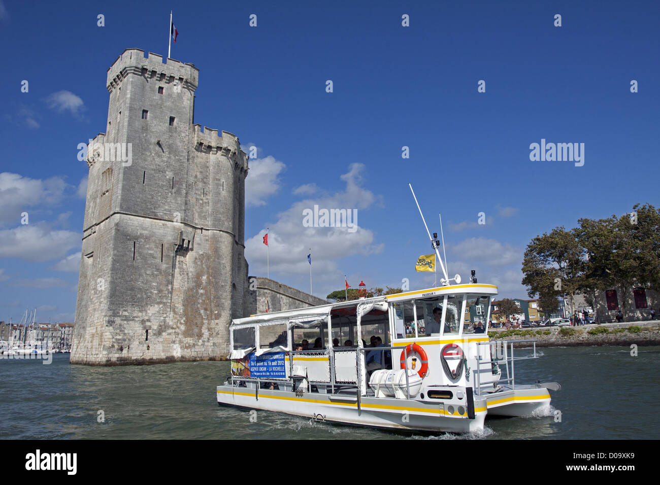 FERRY LEAVING PORT LA ROCHELLE SAINT-NICOLAS TOWER IN BACKGROUND LA ...
