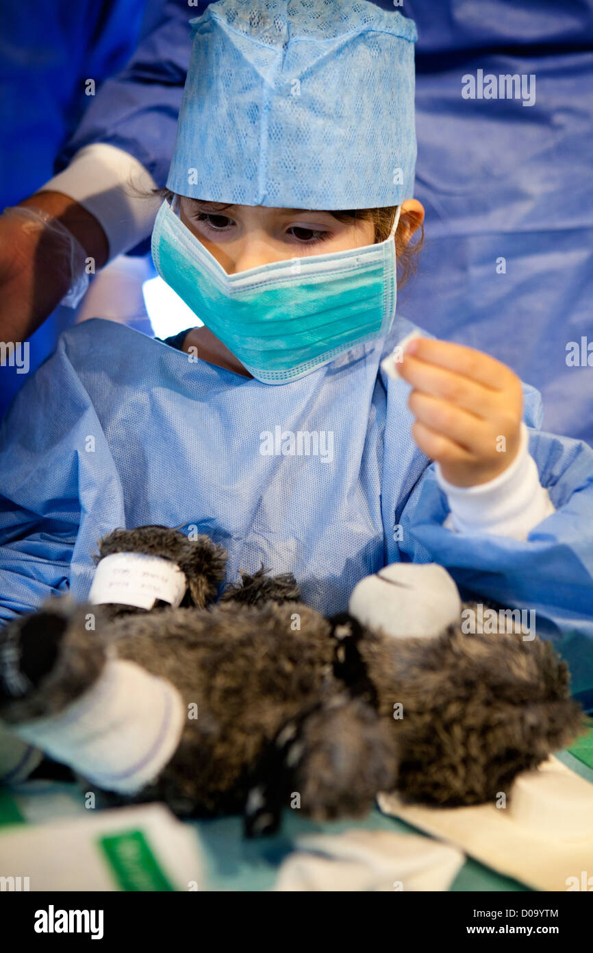 TEDDY BEAR HOSPITAL Stock Photo - Alamy