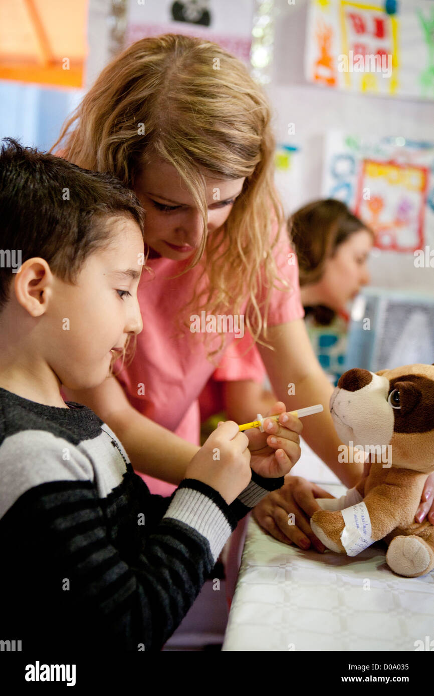 TEDDY BEAR HOSPITAL Stock Photo - Alamy