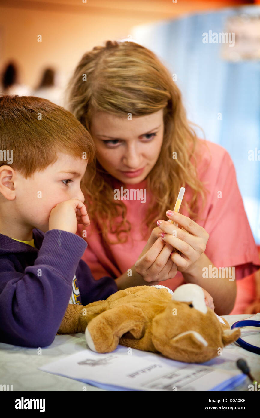 TEDDY BEAR HOSPITAL Stock Photo - Alamy