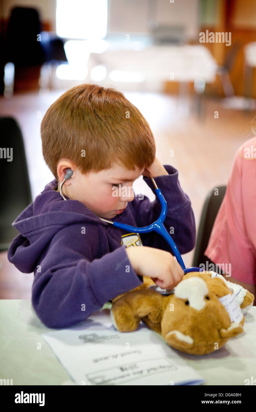 TEDDY BEAR HOSPITAL Stock Photo - Alamy