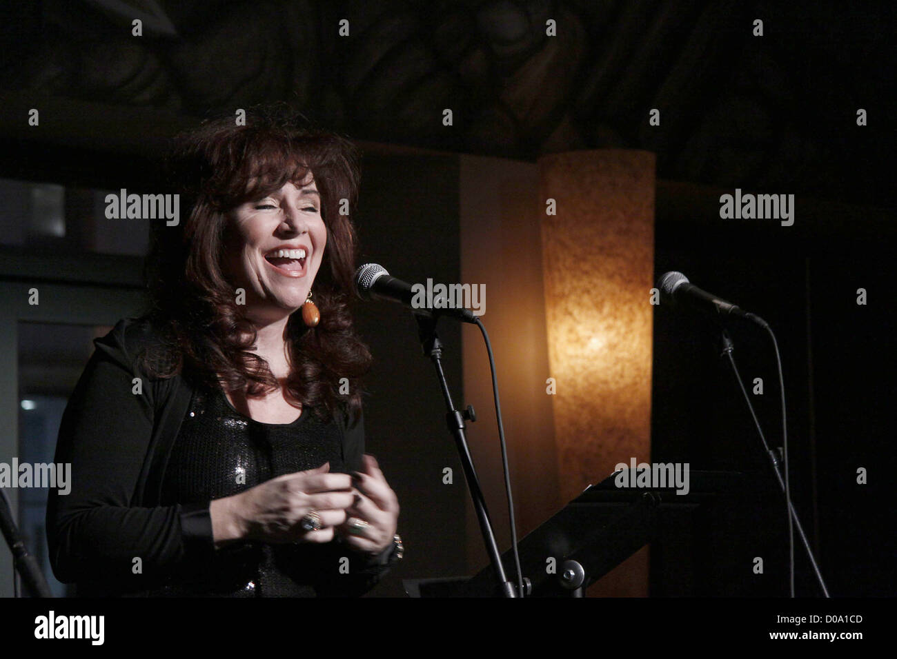 Debbie Gravitte High Resolution Stock Photography and Images - Alamy