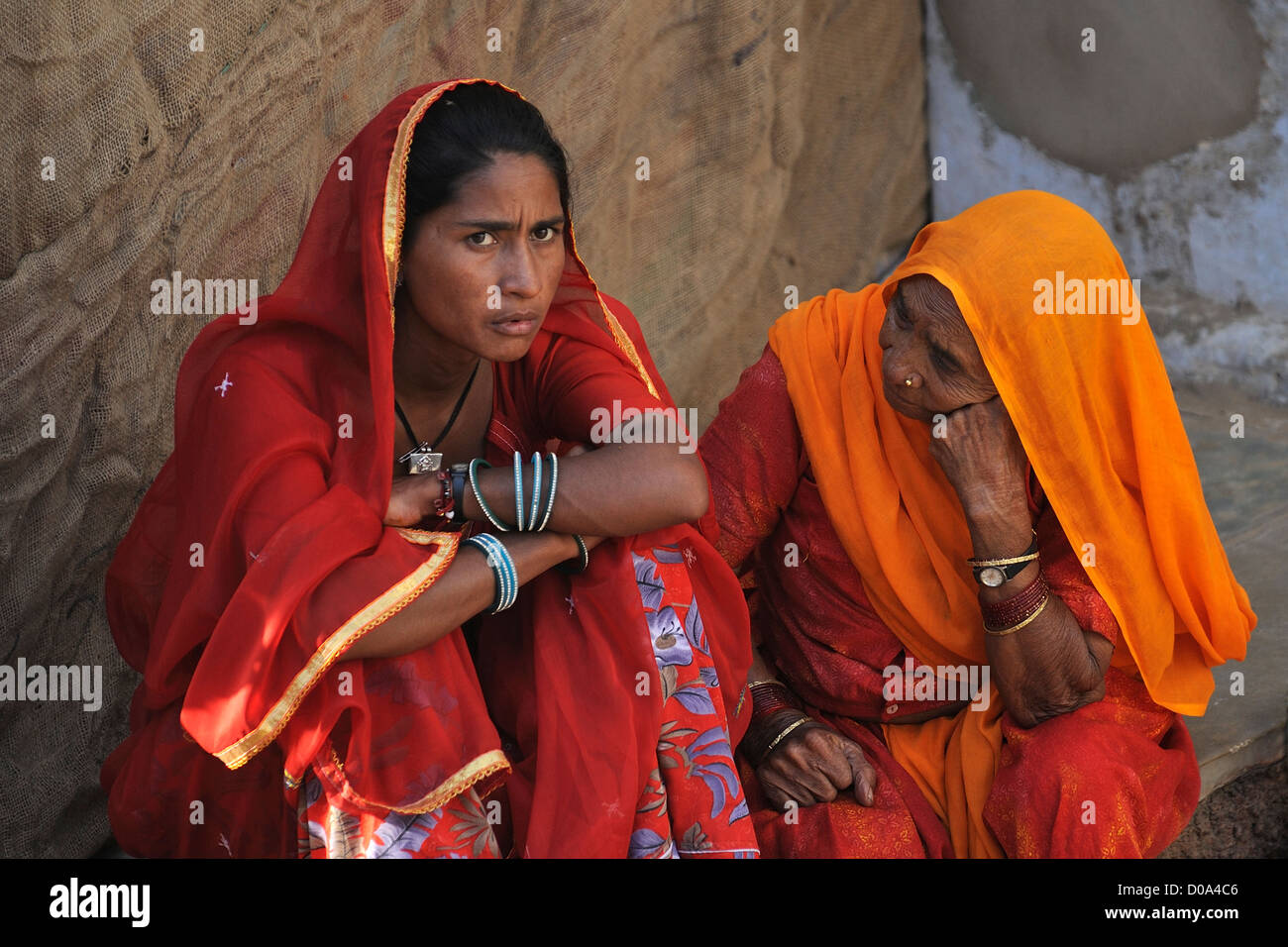 Traditionally dressed women hi-res stock photography and images - Alamy