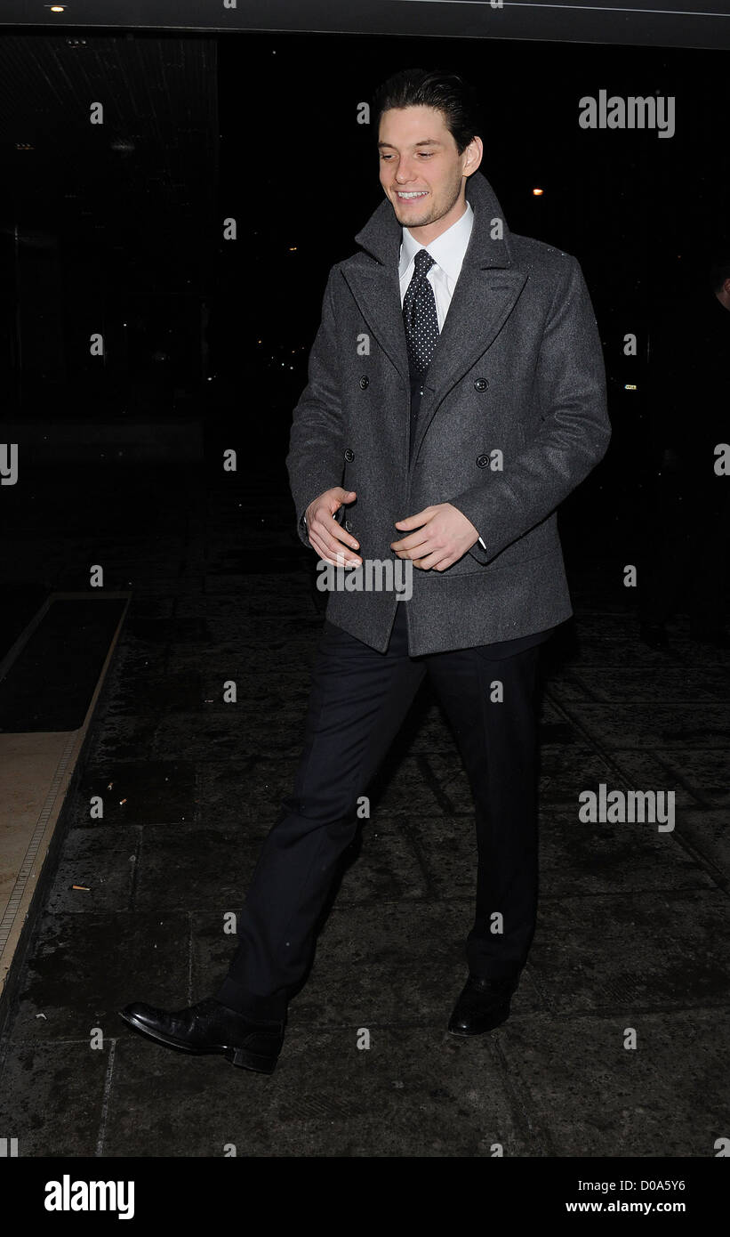 Ben Barnes - Birdsong, Royal Film Performance 2010 The Chronicles Of ...
