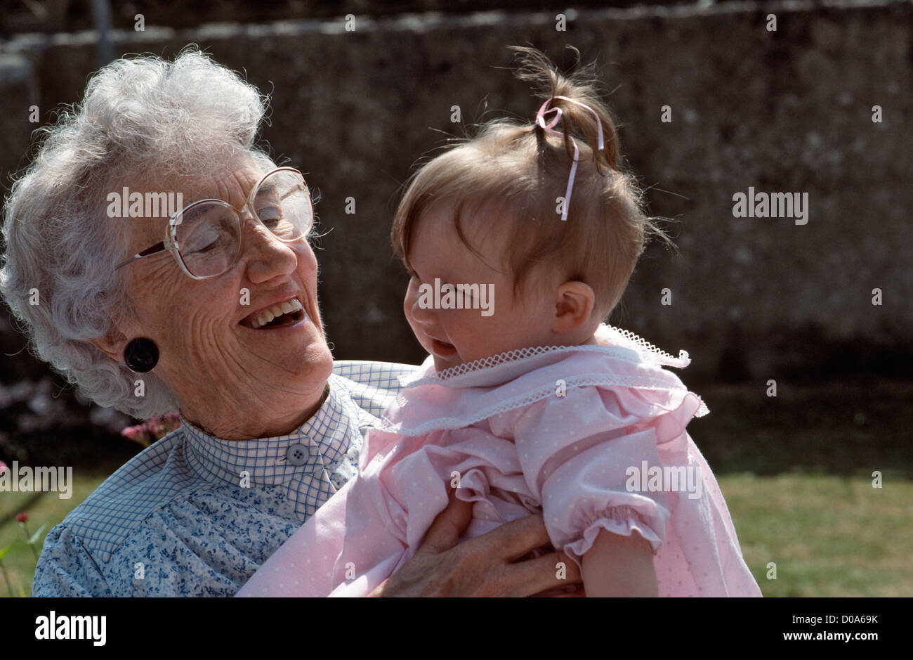 Daughter and grand daughter hi-res stock photography and images - Alamy